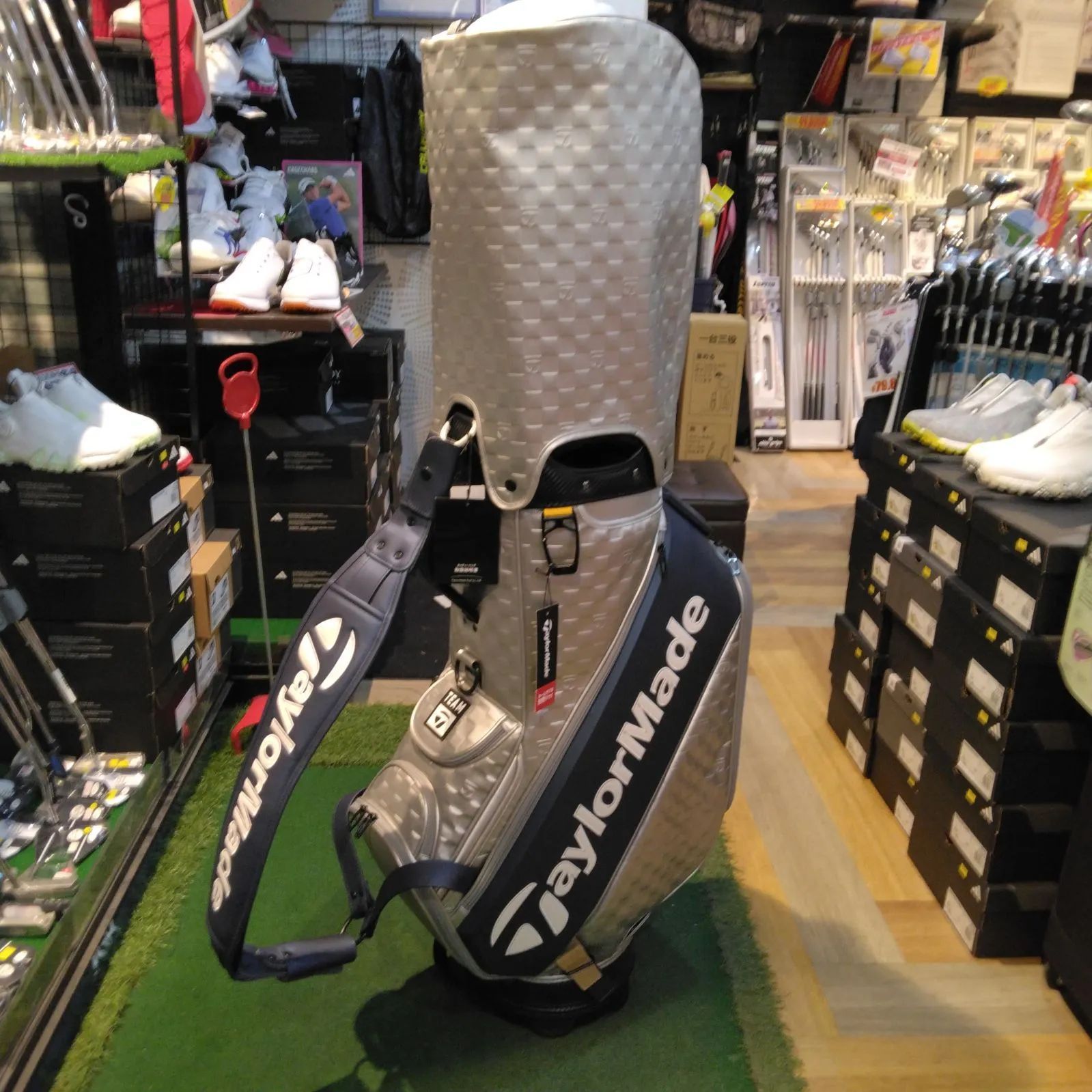 【楽天市場】【新品未使用】テーラーメイド プレイヤーズスタッフ キャディバッグ 10.5型 JE863 TaylorMade 2024年モデル 日本正規品 (大崎店)：JYPER’S ...