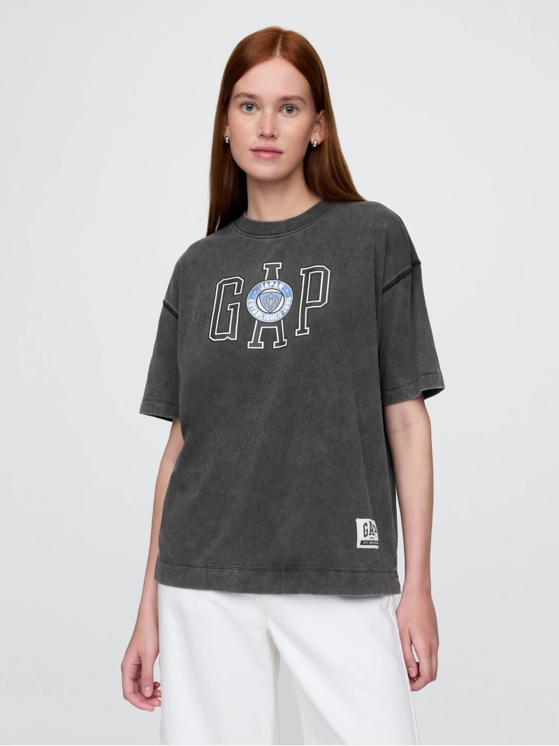 【楽天市場】(W)JPN SS OVERSIZED GRAPHIC TEE GAP ギャップ トップス カットソー・Tシャツ ブラック ホワイト ブルー レッド【送料無料】[Rakuten ...