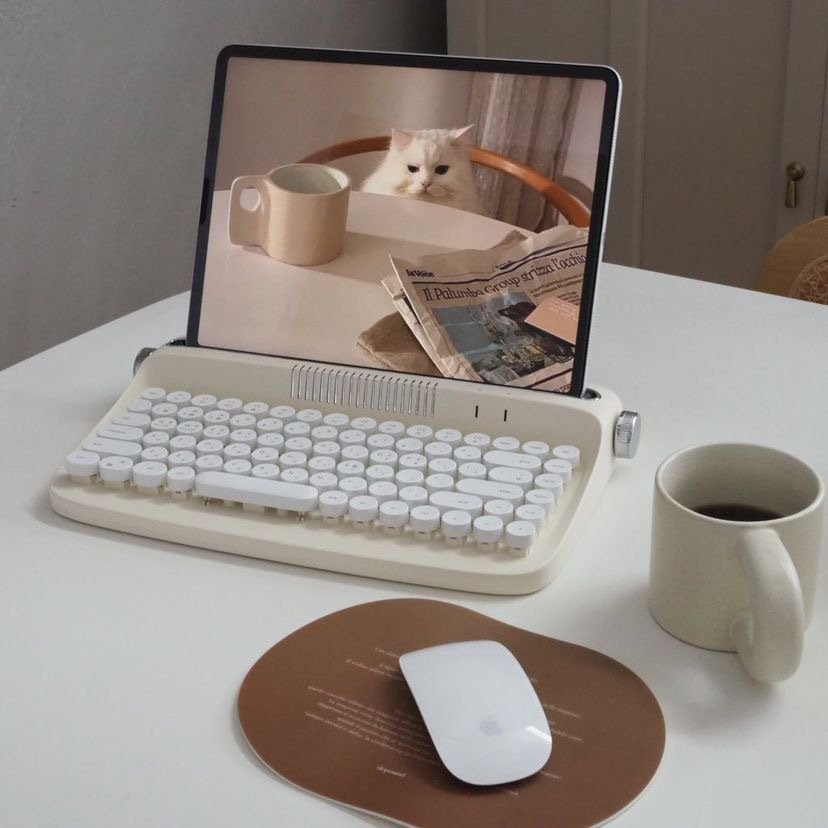 【楽天市場】【 giyomi】 ぎよみ bluetooth keyboard ブルートゥースキーボード レトロキーボード ハングルキーボード ...