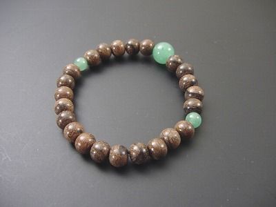 【楽天市場】数珠ブレス シャム柿翡翠（ヒスイ）入り：仏壇 仏具 数珠 極楽堂