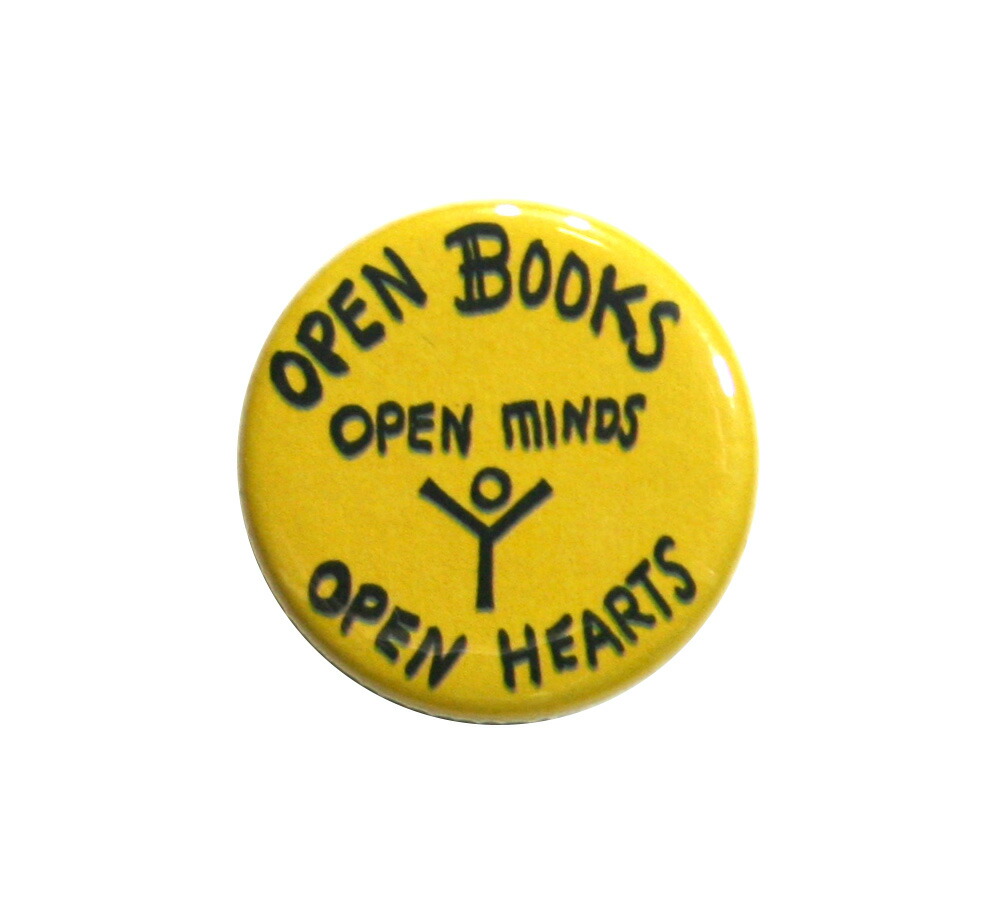 【楽天市場】[City Lights Bookstore] Open Books Pin-Back Button - シティ・ライツ・ブックスト カン・バッジ：Lury