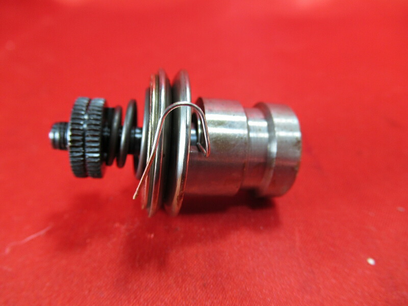 【楽天市場】【新品】SINGER TENSION COMPLETE シンガーモデル331K104用 糸調節器組 パーツNO #139738 ...