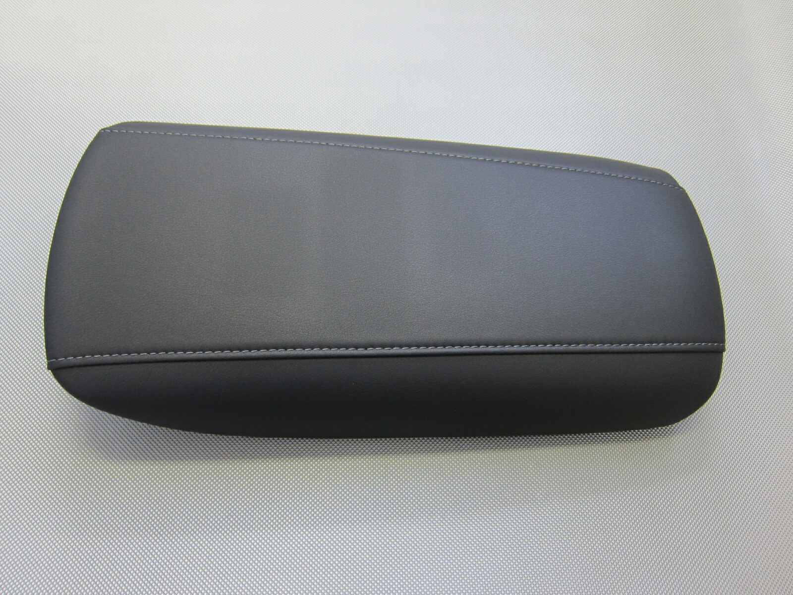 【楽天市場】お客様ご注文依頼分 ハリアー AXUH85 コンソールコンパートメントドアSUB-ASSY 58905-48120-C0 トヨタ ...