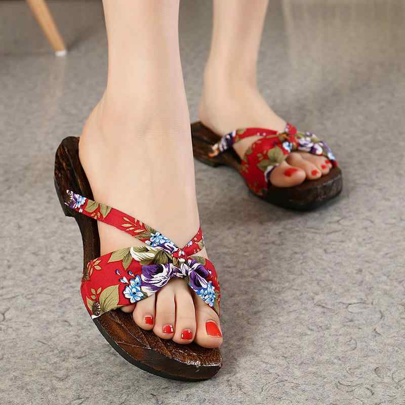 【楽天市場】下駄 サンダル つっかけ レディース 和風 ウェッジ ヒール スクエアトゥ スリッパ 韓国 レッド ネイビー ブルー 花柄 ...