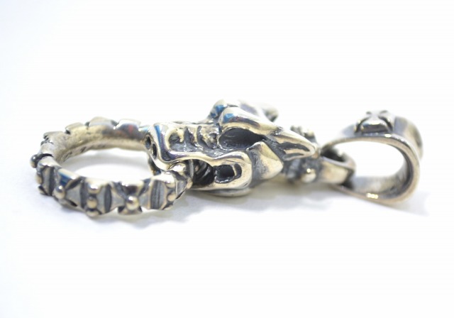 【楽天市場】【新品同様】 TRAVIS WALKER (トラヴィスワーカー) GARGOYLE PENDANT WITH CROSS BALE ...