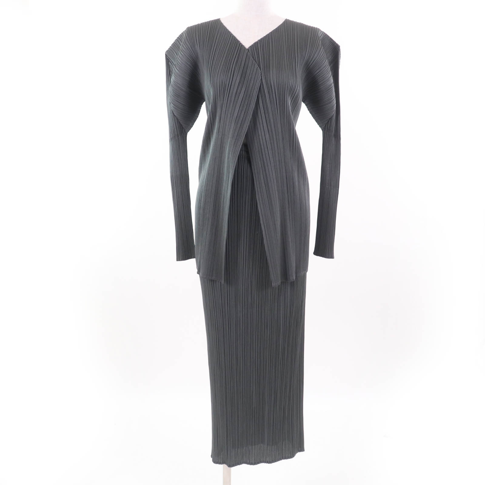 【楽天市場】極美品☆PLEATS PLEASE プリーツプリーズ イッセイミヤケ PP05-JO01 PP05-JG01 長袖カーディガン・ロングスカート セットアップ ダークグレー 3 日本 ...
