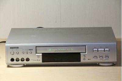【楽天市場】【中古】 MITSUBISHI HV-S300 S-VHS S-VHS ET TBC 3次元DNR,TBC搭載：Haute Produit