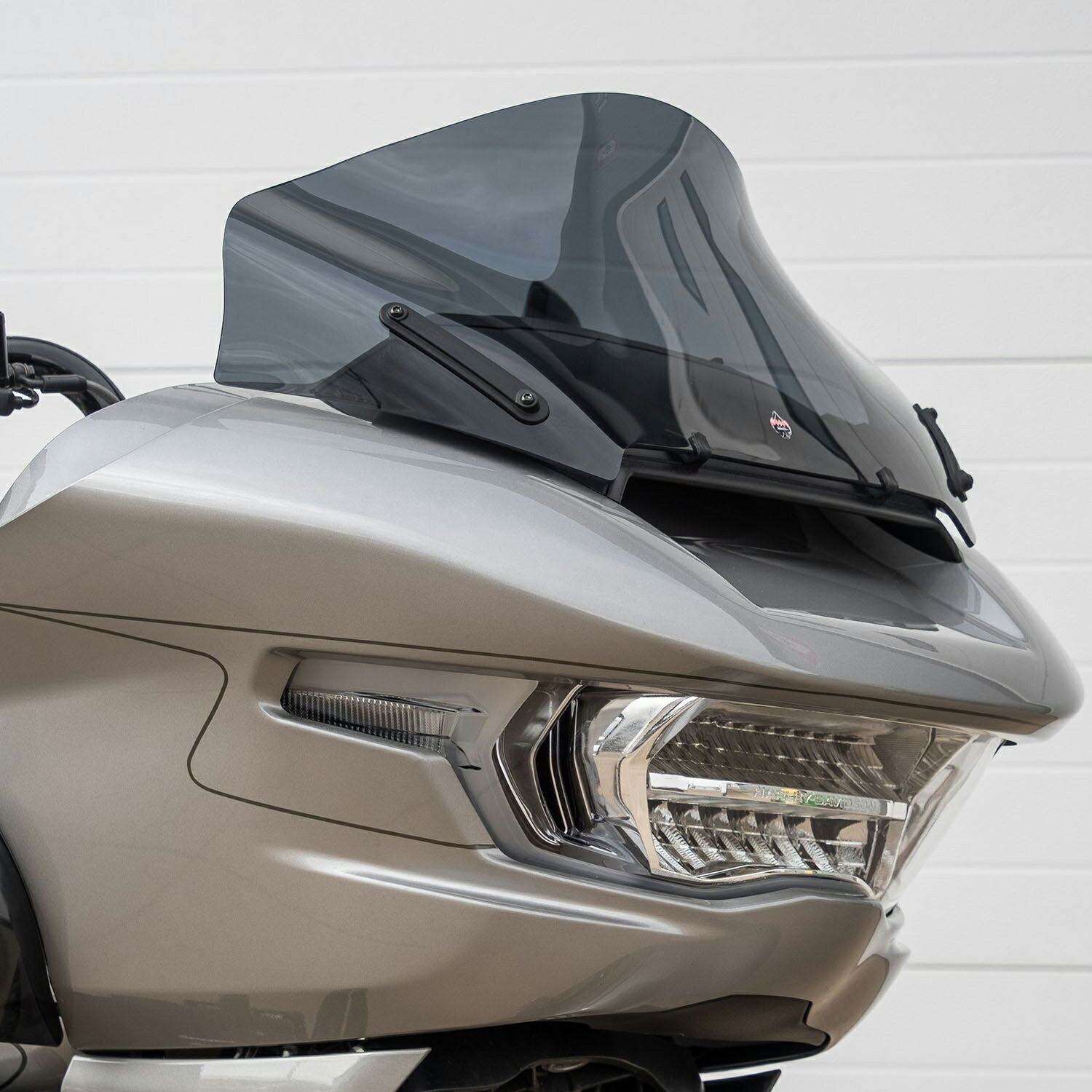 【楽天市場】【Klock Werks】SPORT 12インチ・フレアウィンドシールド (ダークスモーク) 2024以降 ロードグライド KWW ...