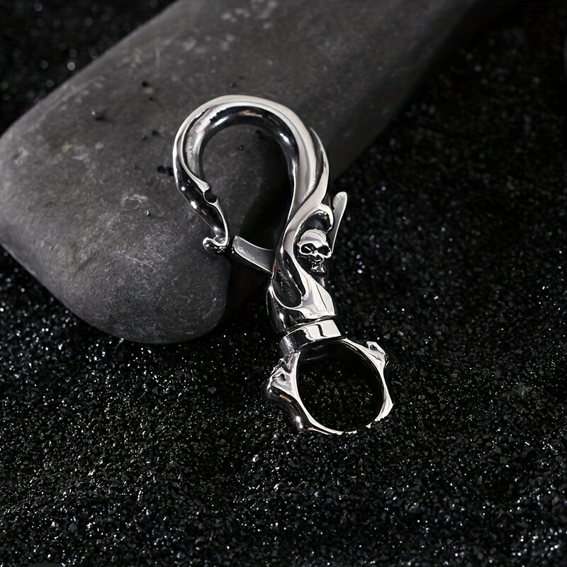 【楽天市場】【ハンドメイド】スカル キーホルダー メンズ ステンレス製 重厚デザイン 髑髏フック キーリング 立体彫刻 エッジィ クール 個性 ...