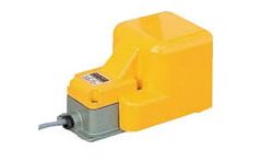 【楽天市場】オジデン／大阪自動電機(株) フットスイッチ産業用防雨形・シールドカバー付 定格6A−250VAC OFL-1-SM2K：ひめこうぐ