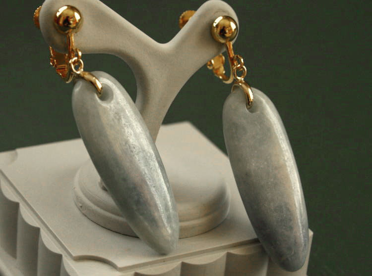 【楽天市場】糸魚川翡翠イヤリング I00253『清山 作』：糸魚川ヒスイの店