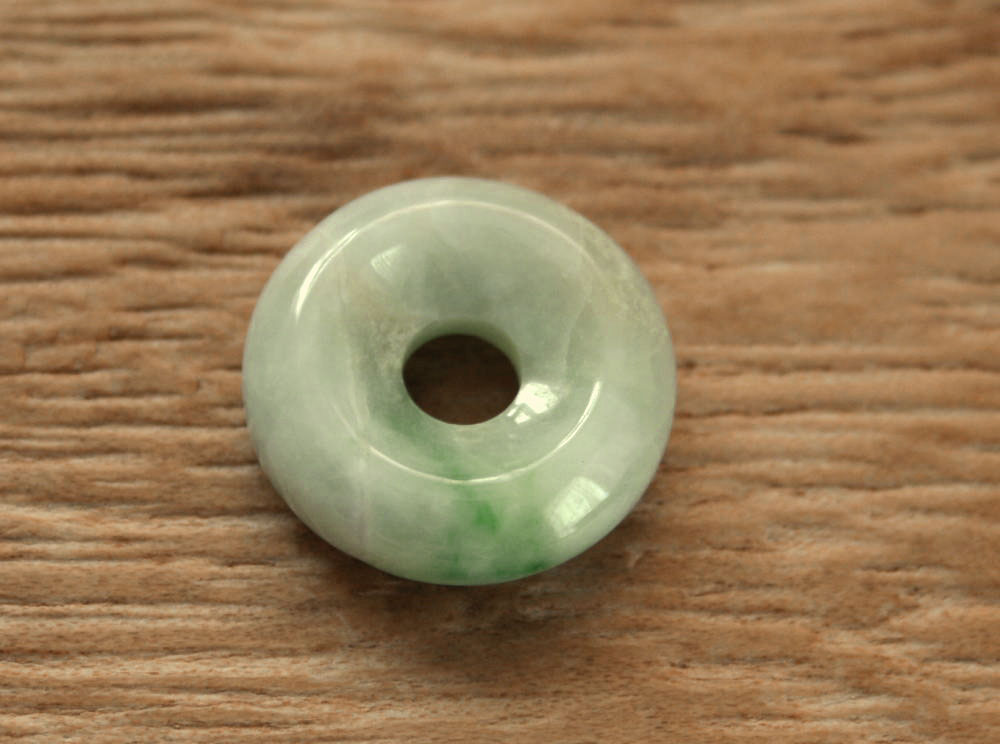 【楽天市場】糸魚川翡翠古代風ペンダント K00515 こたき 作 糸魚川 ヒスイ 首飾り パワーストーン お守り 魔除け：糸魚川ヒスイの店