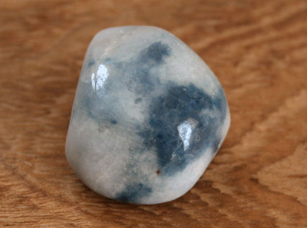 【楽天市場】糸魚川青翡翠磨き石 G01023 真隆 作 30mm*26mm*16mm 糸魚川 青ひすい 握り石 魔除け パワーストーン：糸魚川 ...