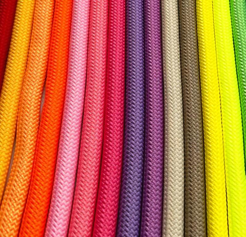 【楽天市場】【 1m カット売り 】10mm径 ポリエステル製 ロープ 丸紐 太さ10mm 極太 中芯 ポリエステル編み ロープ , スマホ ショルダーストラップ 用 ロープ 10mm ※ご ...