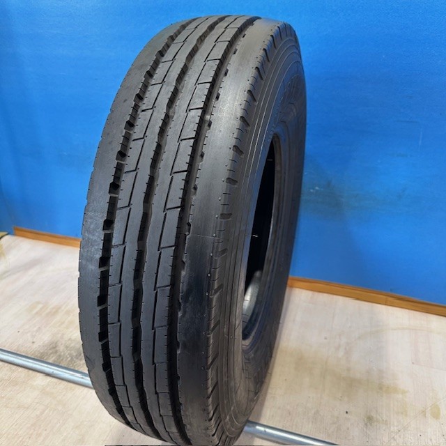 【楽天市場】中古 トラックタイヤ 225/85R16 121/119 L LT 12PR YOKOHAMA LT151R サマータイヤ 225 ...