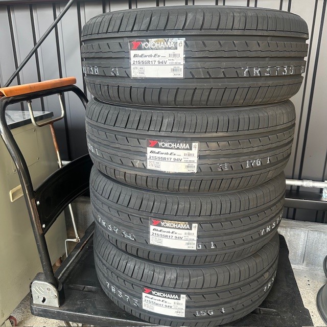 【楽天市場】新古 215/55R17 YOKOHAMA BluEarth-ES ES32 サマータイヤ 215/55/17 4本 17インチ タイヤ 新品 未使用品：ホルチン商事 中古タイヤショップ