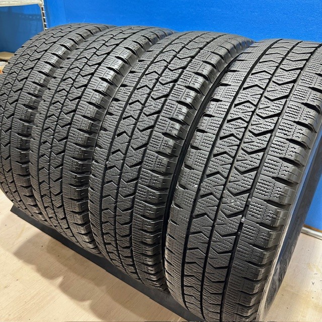【楽天市場】中古 スタッドレス トラックタイヤ 225/75R16 118/116 N LT ブリヂストン BLIZZAK W989 ...