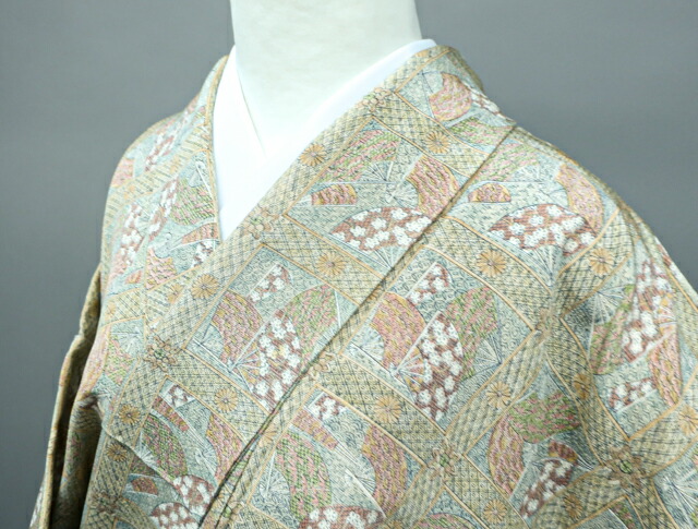 【楽天市場】楽天スーパーセール【IDnet】【着物】 小紋 格子に扇子文様 一つ紋 お洒落文様 身丈約165.5cm 裄丈約64cm 23Z-2344【リサイクル】【中古】：アイディーネット