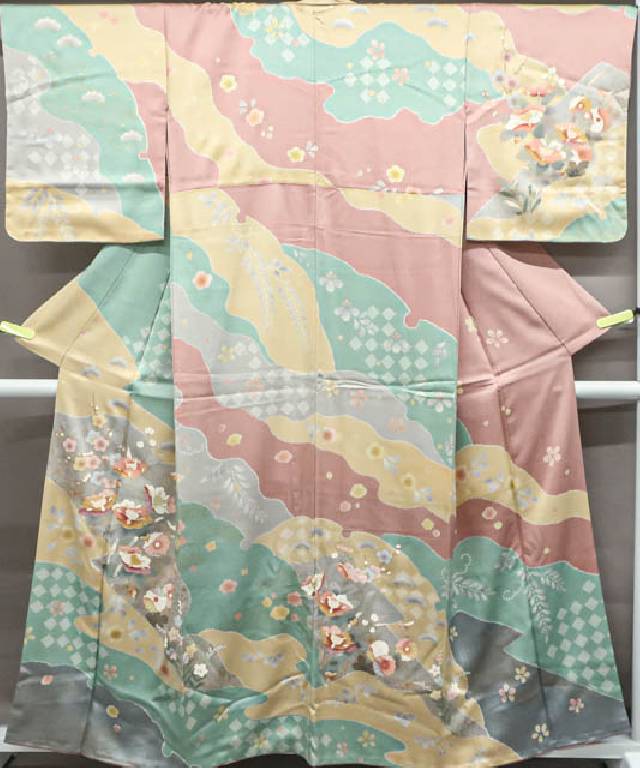 【楽天市場】\楽天スーパーセール☆最大70％OFF／【IDnet】 訪問着 金彩 古典花文 着物【リサイクル】【中古】【着】：アイディーネット