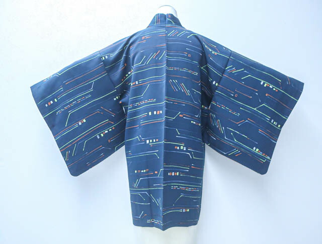 【楽天市場】最大60％OFF大売り出しセール【IDnet】【着物】 羽織 抽象柄 羽織紐付き 身丈約83cm 裄丈約62.5cm 24Z-822【リサイクル】：アイディーネット