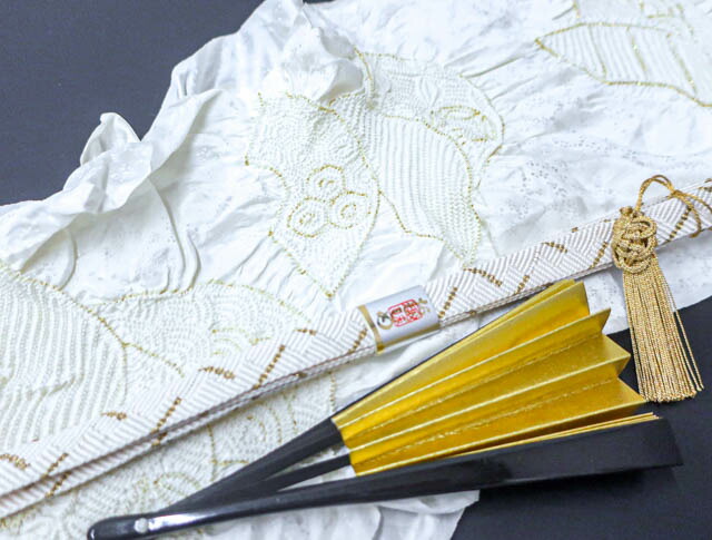 【楽天市場】【IDnet】【着物】 和装小物 帯締め 帯揚げ セット 帯締 帯揚 礼装用 絞り 飾り付 平組 金糸 末広付 24W-1208【リサイクル】：アイディーネット