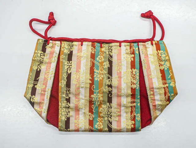 【楽天市場】【IDnet】【着物】和装小物 巾着バッグ 縞に唐花文 24w-5339【リサイクル】：アイディーネット