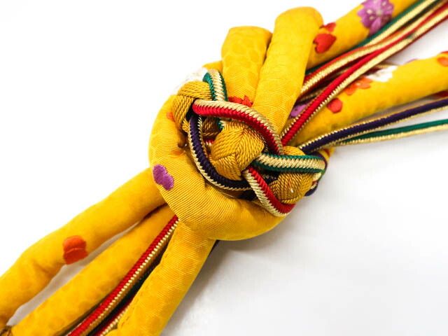 【楽天市場】【IDnet】【着物】 和装小物 帯締め 帯締 丸ぐけ 撚り房 金糸 24w-7401【リサイクル】：アイディーネット