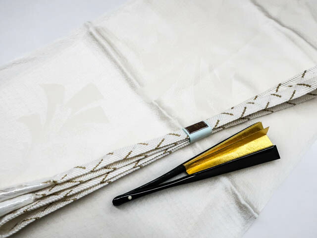 【楽天市場】【IDnet】【着物】 和装小物 帯締め 帯揚げ セット 帯締 帯揚 礼装用 束ね熨斗文 平組 金糸 末広付き 24w-8255【リサイクル】：アイディーネット