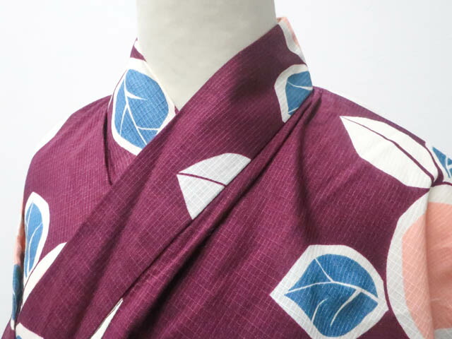 【楽天市場】ポイント5倍＆最大50%OFFセール！【IDnet】【着物】 綿紅梅 浴衣 椿文 身丈約165.5cm 裄丈約65cm 25z03-1311【リサイクル】：アイディーネット