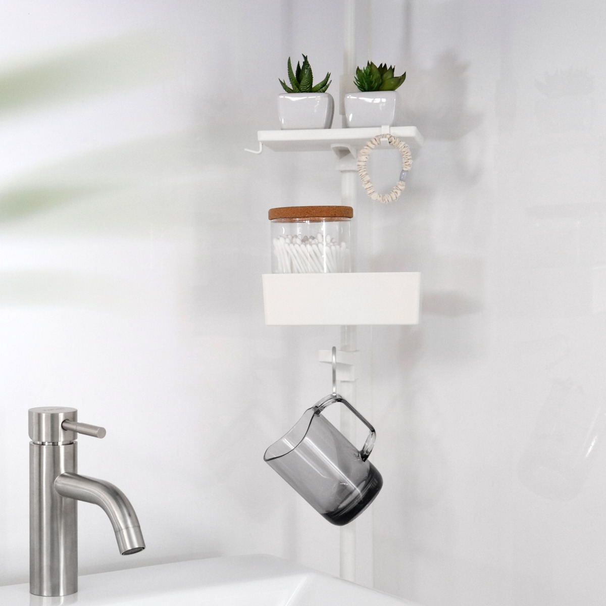 【楽天市場】突っ張り棒 縦つっぱり棒48 マットホワイト 高さ48～70cm tatecco （ 伸縮 キッチン つっぱり棒 突っ張り ...