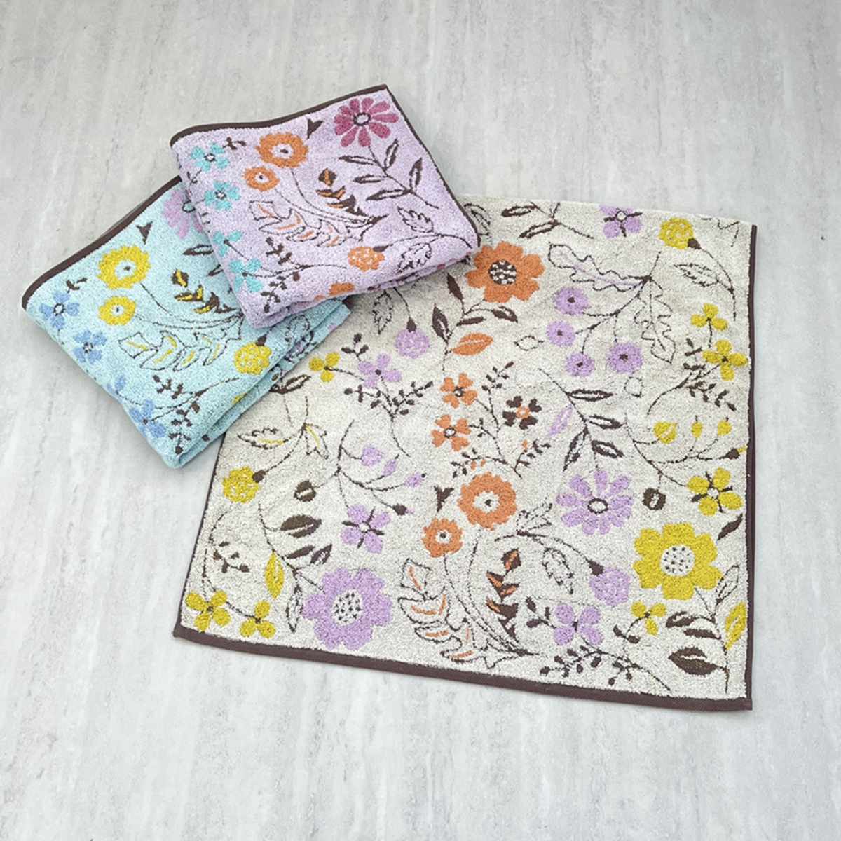 【楽天市場】タオル ナチューラファブリカ フラウワ バスタオル 60×120cm （ 湯上りタオル たおる 綿100％ 吸水 花柄 ジャガード ...