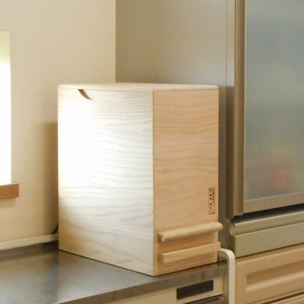 【楽天市場】米びつ 計量機能付き 桐製 10kg 1合計量 （ 米櫃 こめびつ ライスボックス ライスストッカー おすすめ 10kg用 10 ...