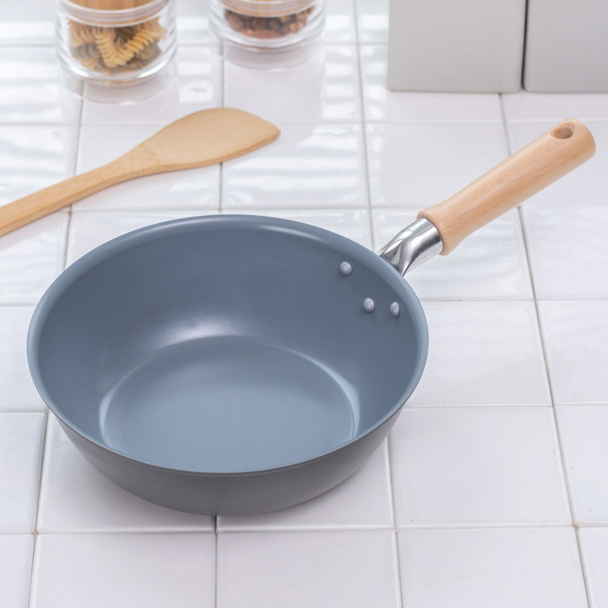 【楽天市場】フライパン 22cm 深型 ガス火専用 セラミックコート セラフィム 日本製 UMIC （ ガス火対応 セラミックフライパン 炒め鍋 軽い 22センチ 深型フライパン いため鍋 ...