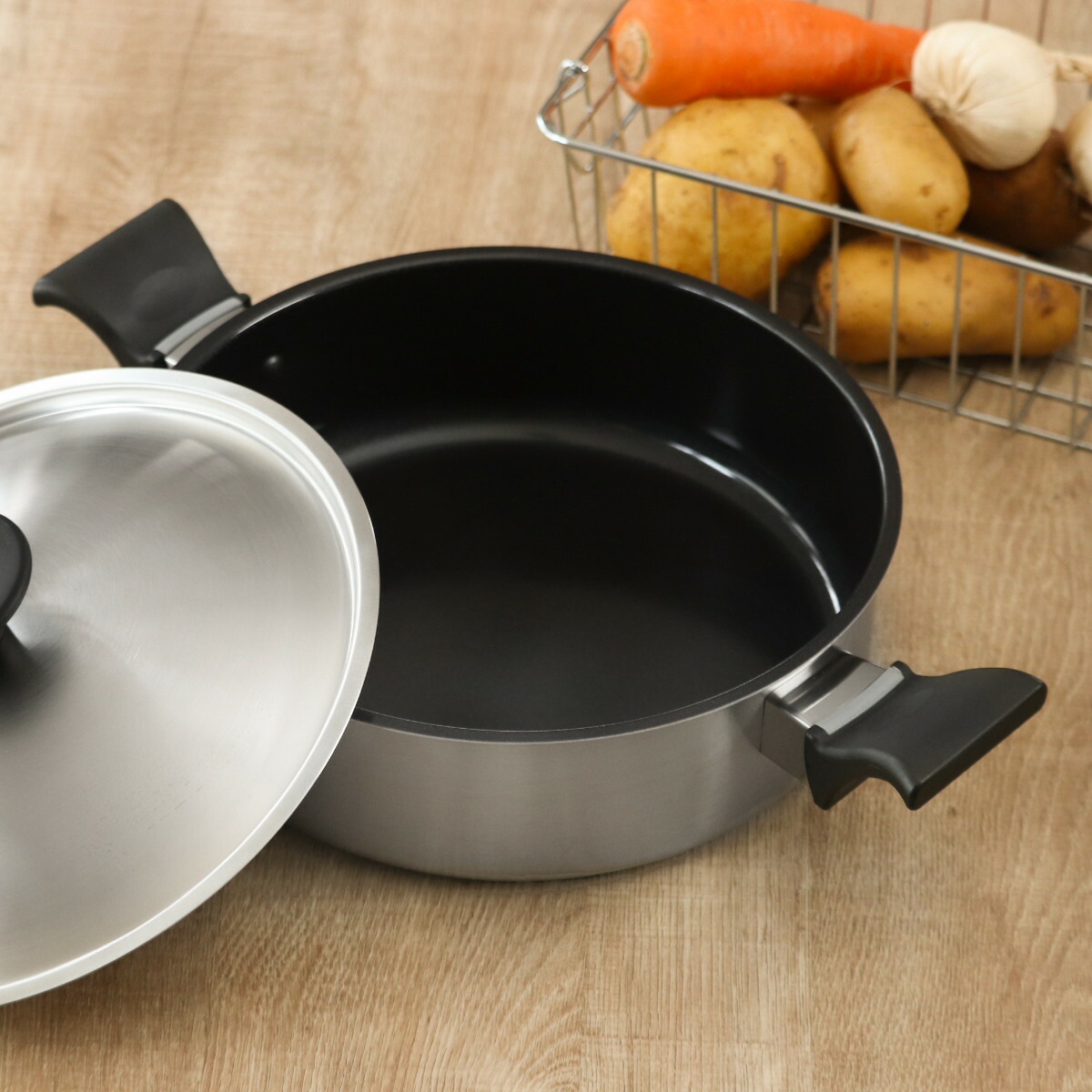 【楽天市場】両手鍋 24cm IH対応 ステンレス製 内面セラミック加工 キャセロール 日本製 UMIC （ ガス火対応 オール熱源対応 両手なべ 鍋 軽い なべ 24センチ アルミ製 ...