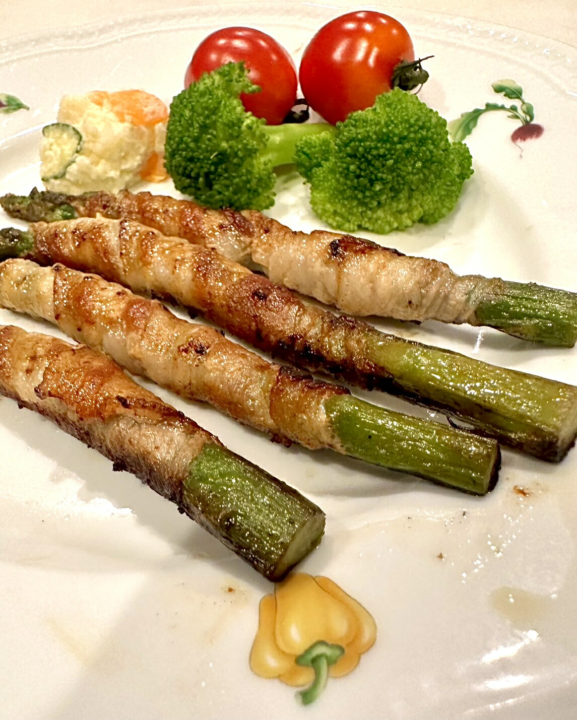 【楽天市場】アスパラの肉巻き【そのまま昼ごはん】】4個×2 豚肉 ラーメンやビールとの相性バッチリ 同梱OK！ ※北海道と沖縄は3,980円 ...