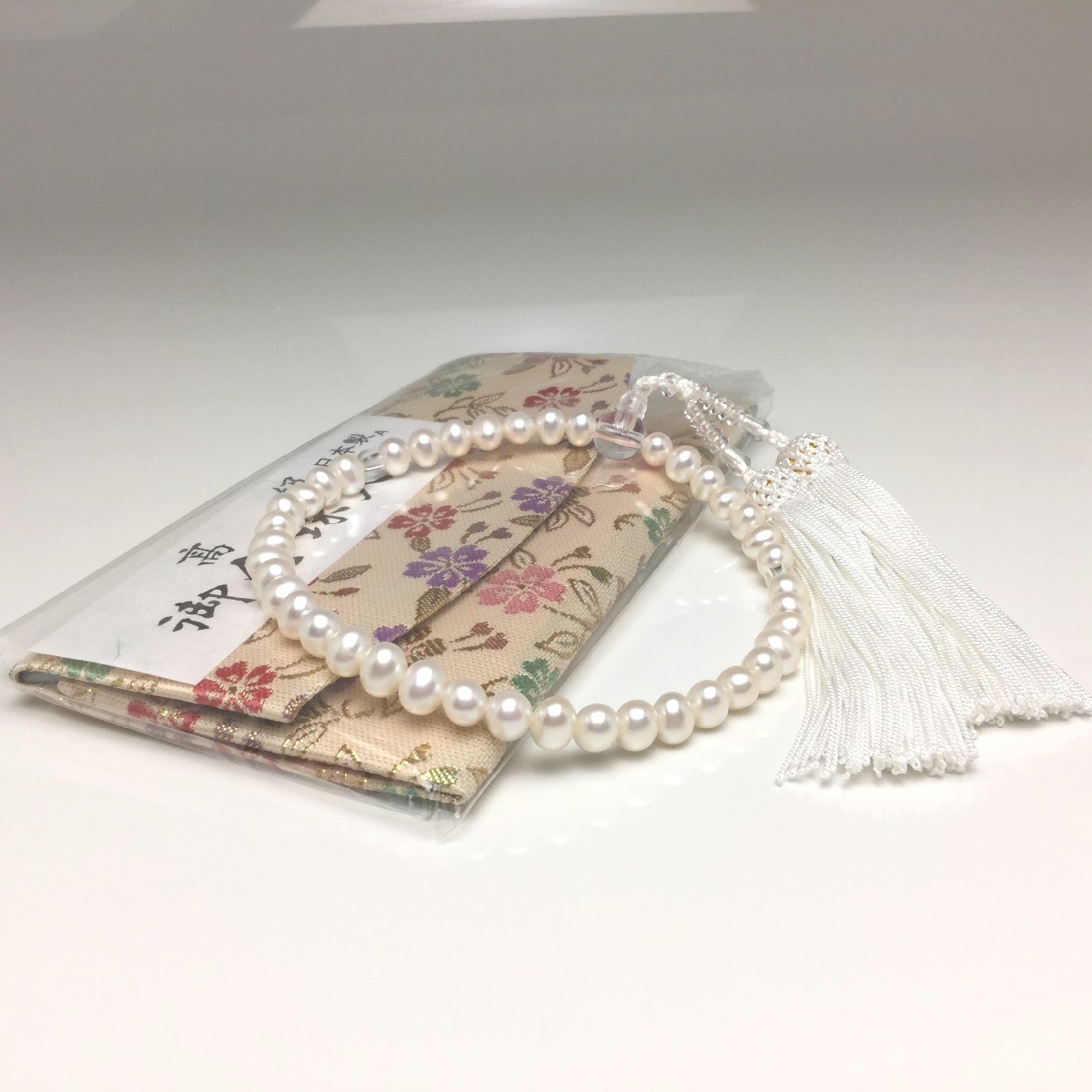 【楽天市場】真珠 念珠（数珠） パール 淡水真珠 6.5-7.0mm ホワイト 人絹房 73950 イソワパール：伊勢志摩の真珠専門店 ...