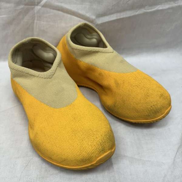 【楽天市場】adidas アディダス スニーカー スニーカー Sneakers YEEZY Knit Runner Case Power ...