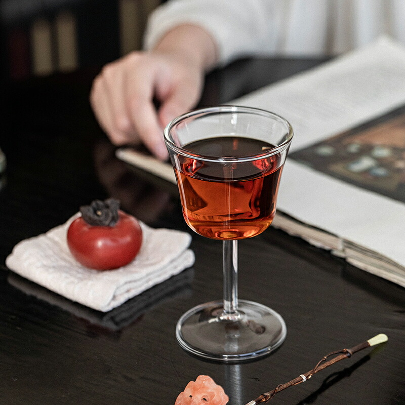 IwaiLoft 美しい脚付グラス ゴブレット 100ml 耐熱ガラス ワイングラス ブランデーグラス シャンパングラス ティーカップ ティーグラス カクテルグラス 電子レンジOK 贈り物 ...