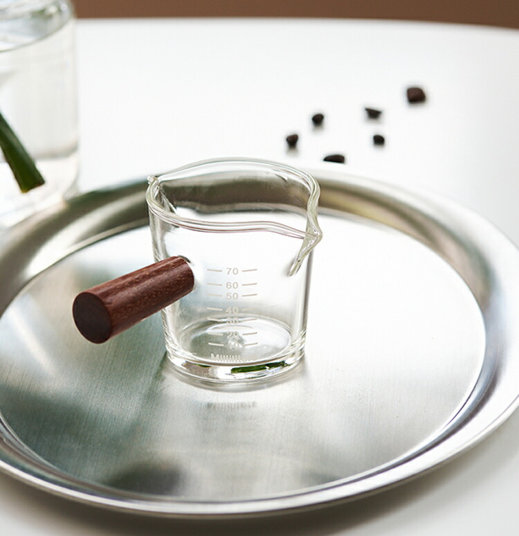 【楽天市場】IwaiLoft ミニ測定カップ 注ぎ口付き 計量カップ ミルクピッチャー コーヒー ジャグ ダブルスパウト 耐熱ガラス 厚手 100ml 可愛い 直火可 目盛り付き 木製ハンドル ...