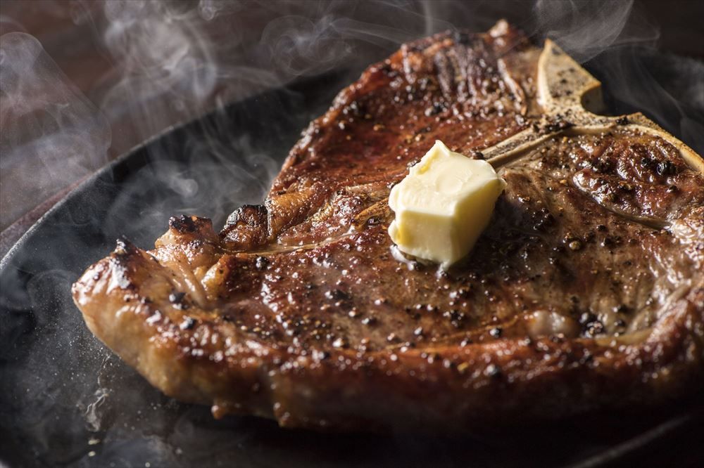 【楽天市場】Tボーンステーキ 800g （AUS産 約400gx2枚） ステーキ 牛肉 熨斗対応 送料無料 ギフト プレゼント 贈答 記念日 産地直送 内祝い king-aut9102：グルメ ...