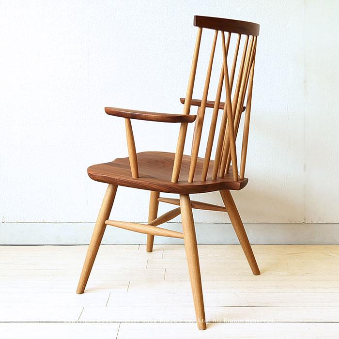 【楽天市場】ダイニングチェア ウィンザーチェア 肘付き 受注生産商品 ナラ材 ウォールナット材 無垢材 ツートンカラー ナラ無垢材 板座：JOYSTYLE coordinate