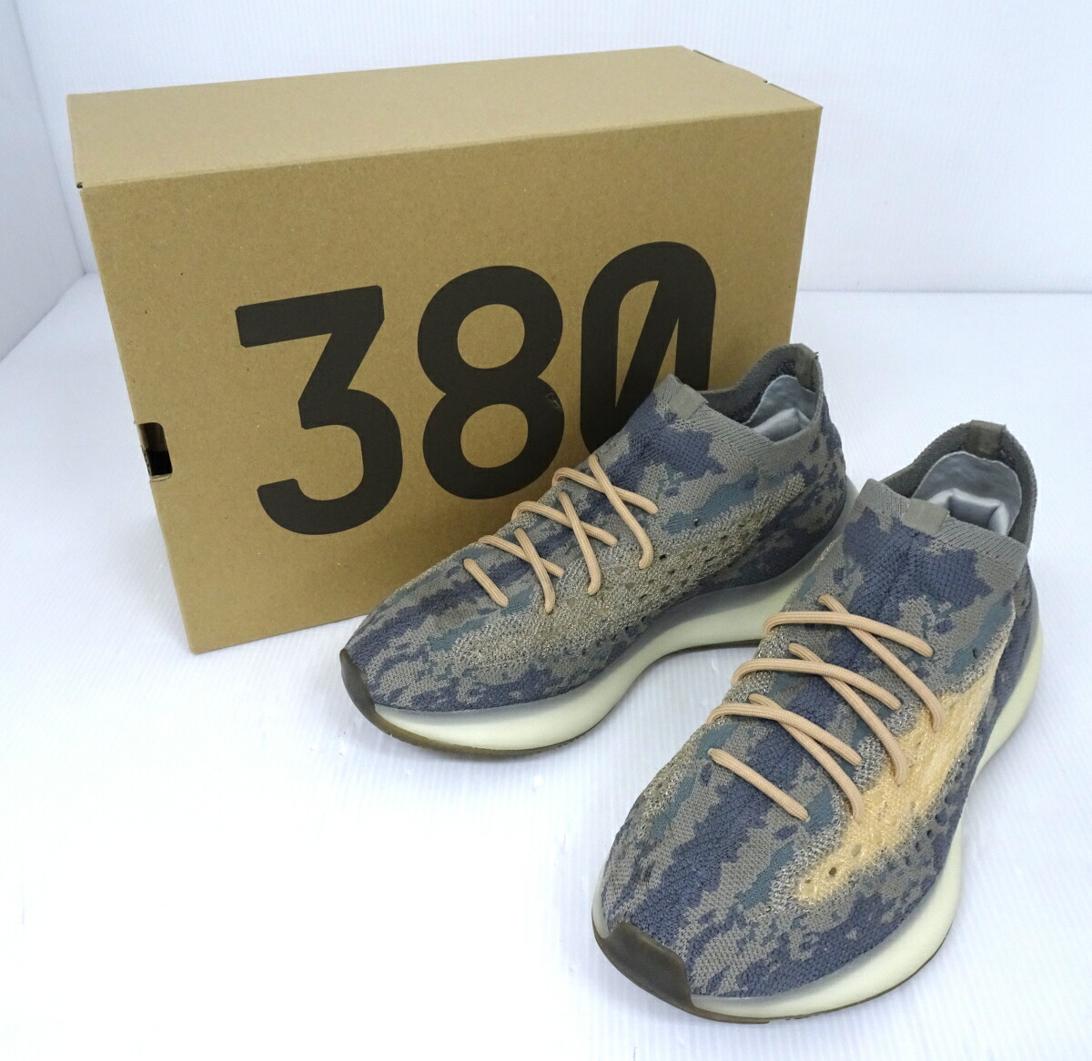 【楽天市場】【中古】adidas アディダス FX9764 YEEZY BOOST 380 イージーブースト 380 サイズ：US9 27 ...