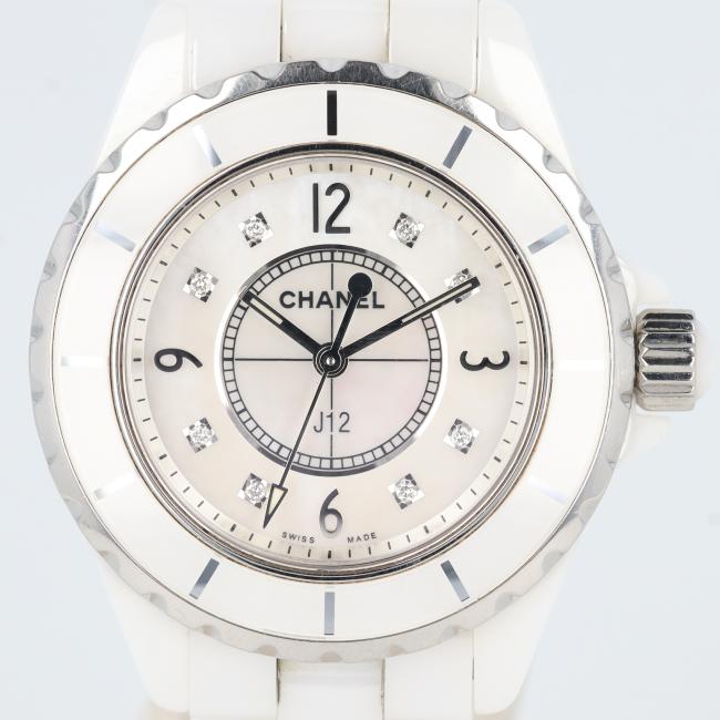 【楽天市場】シャネル【CHANEL】H2422 J12 8Pダイヤモンド ホワイト シェル文字盤 クオーツ ブランド 腕時計 ノンデイト ...