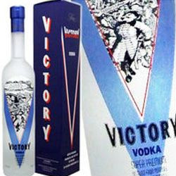 【楽天市場】ヴィクトリー・ウォッカ 700ml 40度 正規輸入品 VICTORY VODKA polmos warsaw ポーランド産 ...