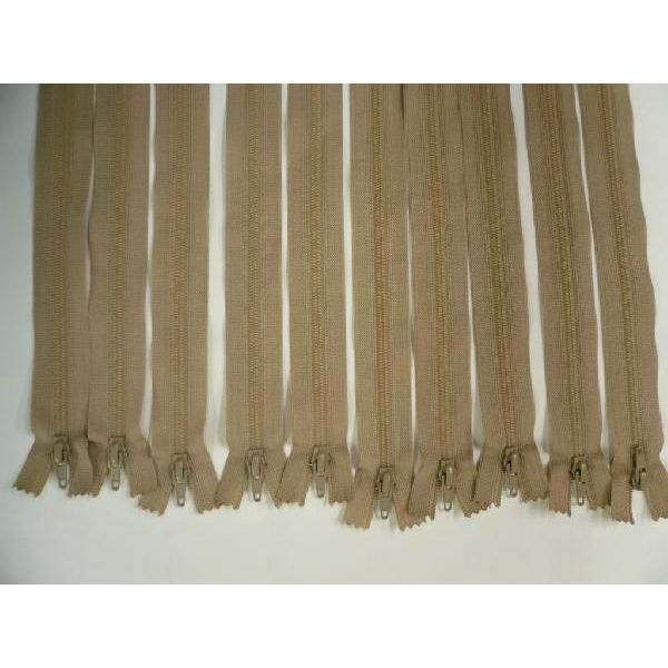 【楽天市場】YKKファスナー フラットニット 25FK 30cm止め 10本【その1】：ケイト手芸店