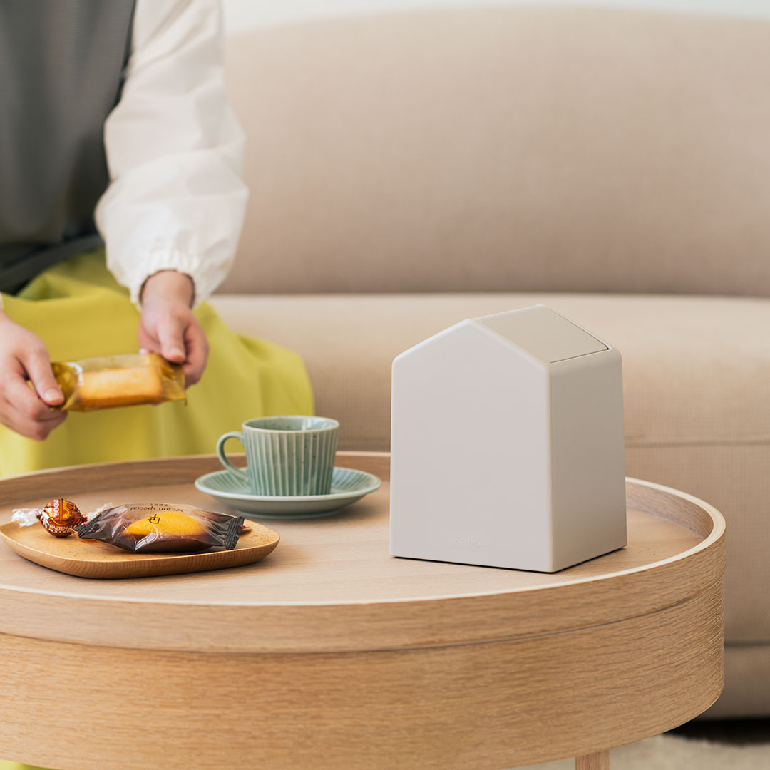 【KEYUCA公式店】ケユカ Moi コンパクトダストボックス[ごみ箱 ゴミ箱 フタ付き ダストボックス コンパクト ミニサイズ シンプル スイング ミニ 小さい 卓上 蓋 付き 袋 中身 ...