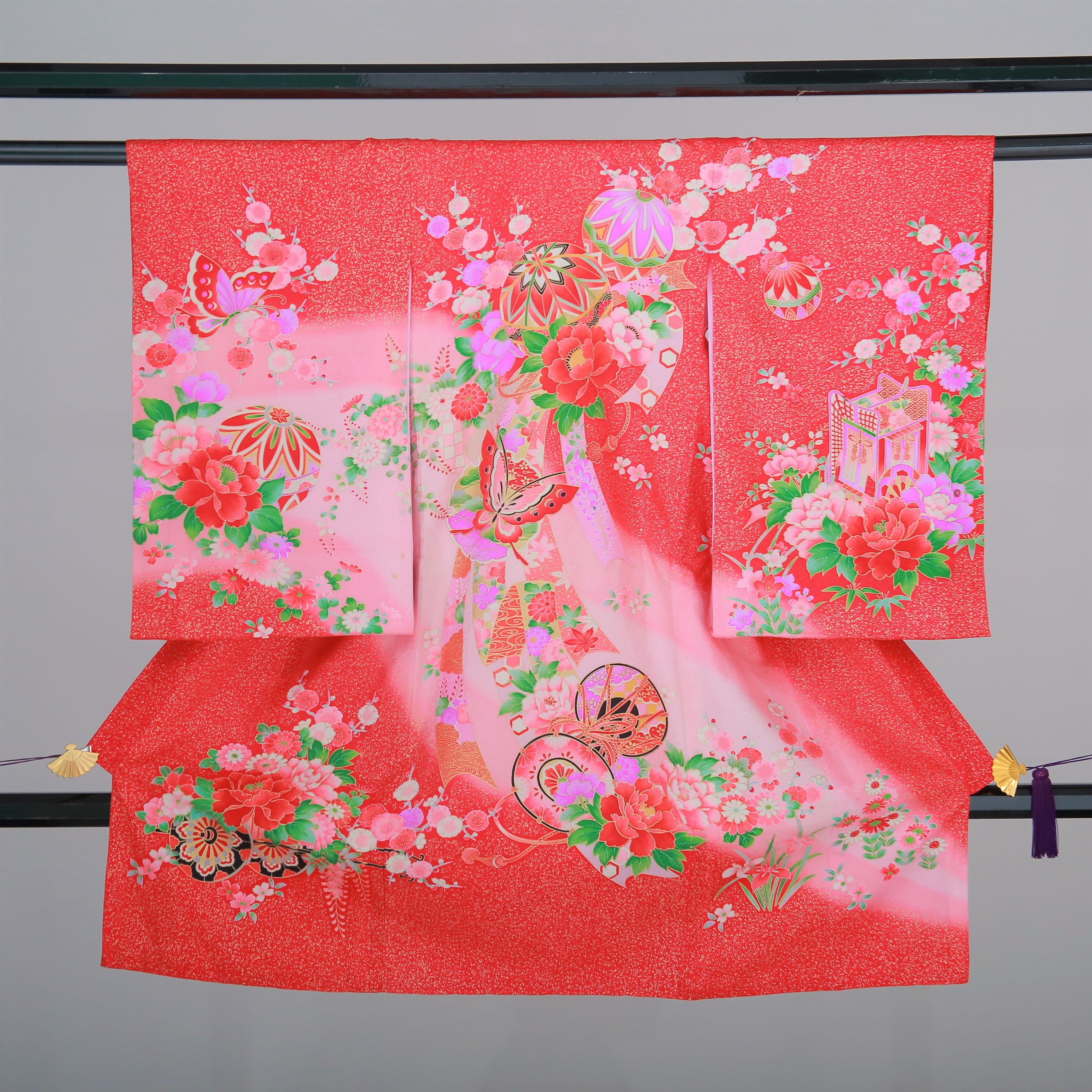 楽天市場】【レンタル】女児産着フルセット 白ピンク/花球と 楽天市場】【レンタル】女児産着フルセット 白ピンク/花球と