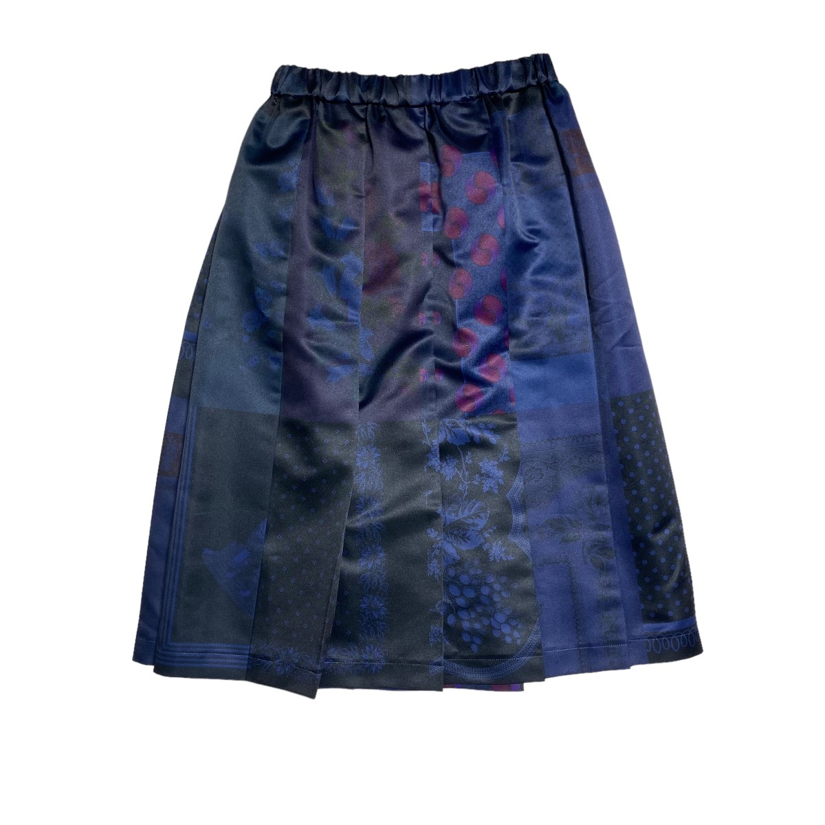 【楽天市場】【中古】tricot COMME des GARCONS 総柄 スカート TH-S003 ネイビー サイズ：Free 【060524】（トリココムデギャルソン）：ブランド古着のカインドオル