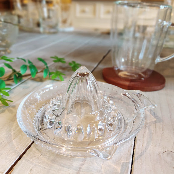 【楽天市場】【送料無料】 グルマン レモン絞り キッチン雑貨 テーブル雑貨 調理器具 レモン絞り器 ガラス製 おしゃれ かわいい ジュース ...