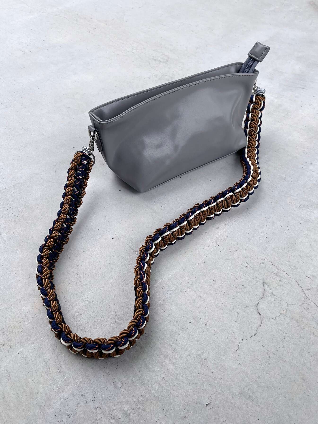 【楽天市場】【SALT+】 カラーコードマルチストラップ1 ソルトプラスジャパンン スマホ ストラップ ショルダーストラップ 太め 編み込み ...